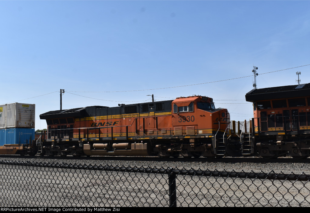 BNSF 3930